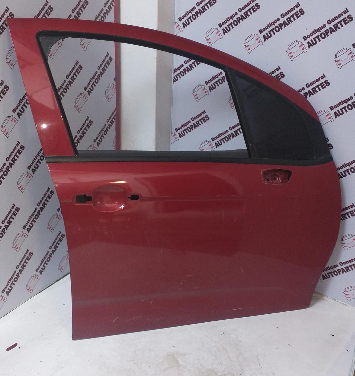 Puerta Delantera Derecha Citroen C3 – La Boutique Autopartes
