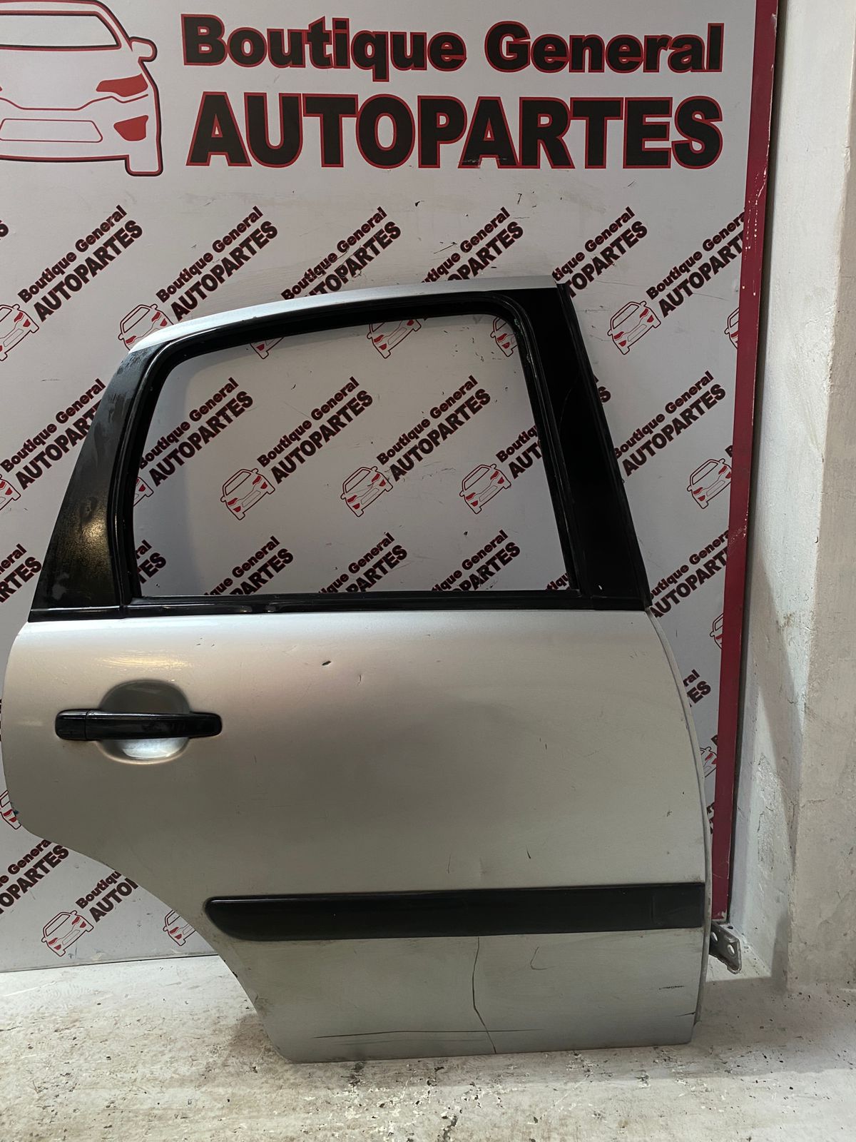 Puerta Trasera Derecha Citroen C3 – La Boutique Autopartes