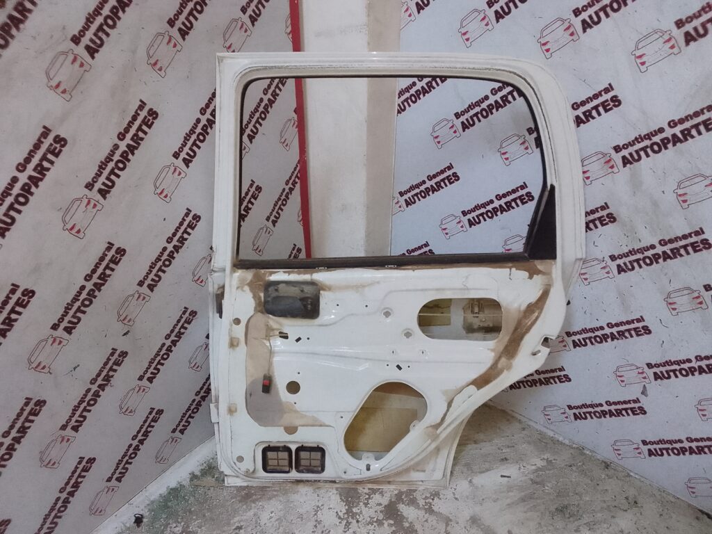 Puerta Trasera Derecha CHEVROLET CLASSIC 4P (PTD-0266) – La Boutique ...